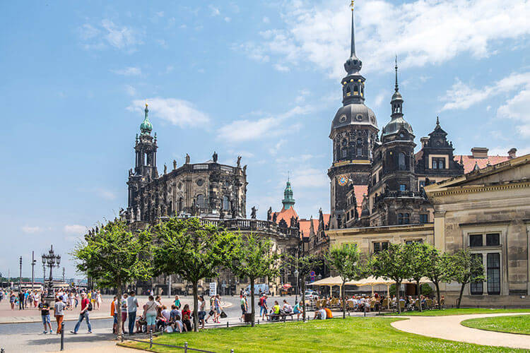 Hop on Hop Off Dresden - Bus Tour with 22 Stops in the city